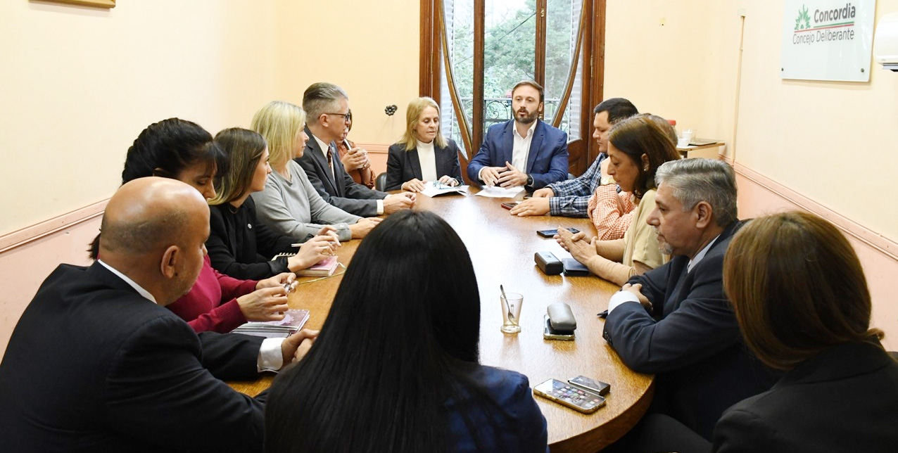 Azcué convocó a todos los concejales a trabajar en una agenda común ...