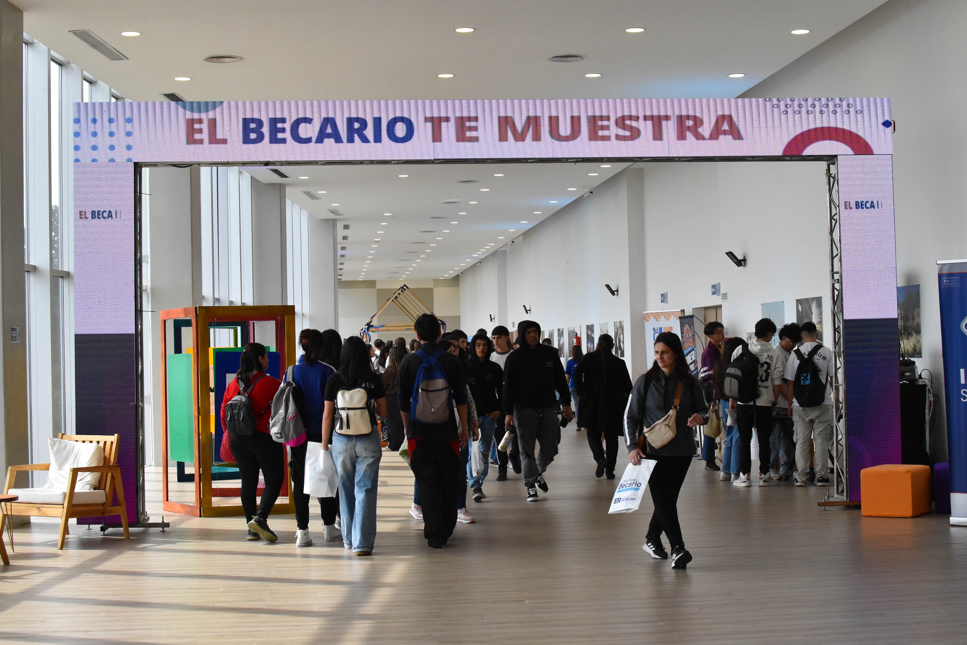 La 12° edición del Becario Te Muestra dejó saldo positivo y cifras ...